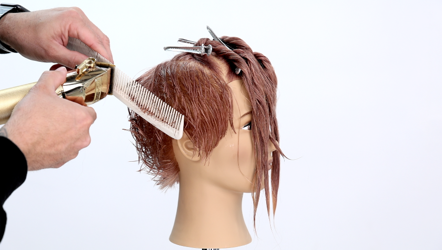 The Most Popular Short Haircut Trend Moving Into 2022 – Free Salon ...